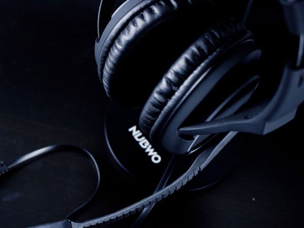 Venom Nighthawk Universal Stereo Gaming Headset - I Love That Gadget
